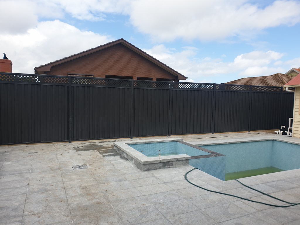 Colorbond Lattice Fence - Anjo's Fencing