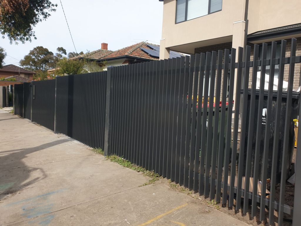 Front Blade Fencing - Anjo's Fencing