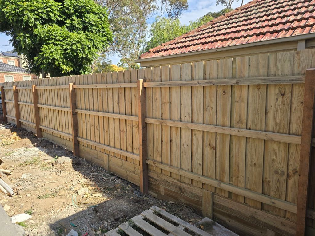 Timber Paling Fences - Anjo's Fencing